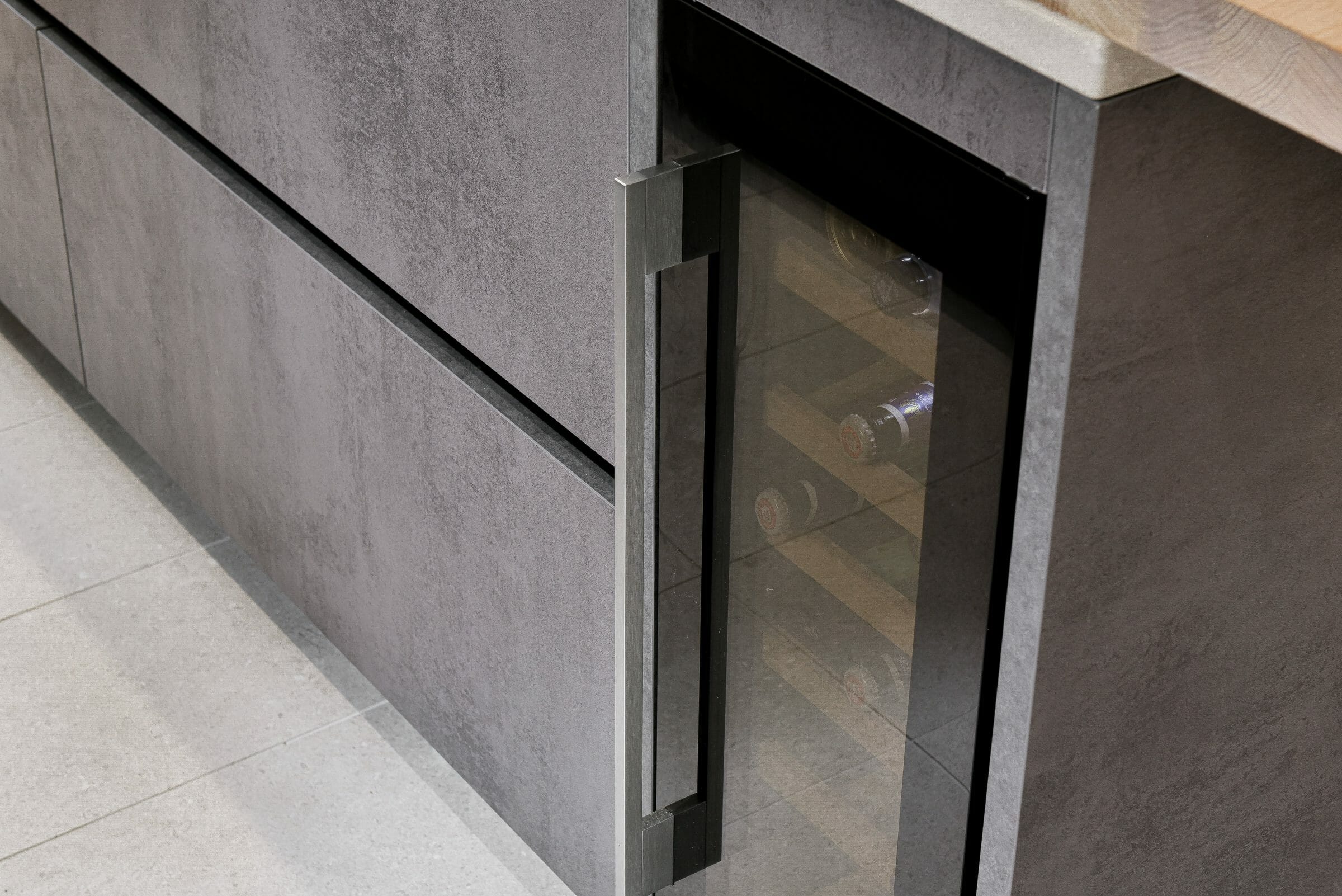 Handleless Concrete Effect Kitchen | Ashley Jay Kitchens