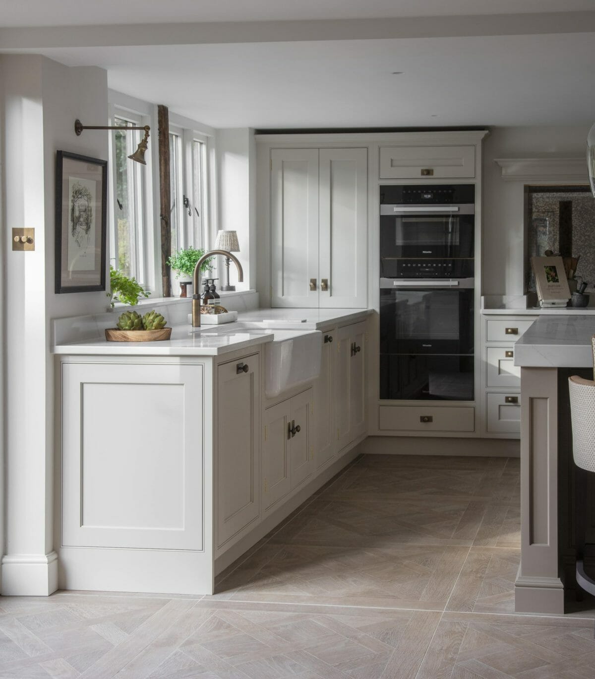 Classic In-Frame Kitchen In Characterful Property - Ashley Jay - Luxury ...