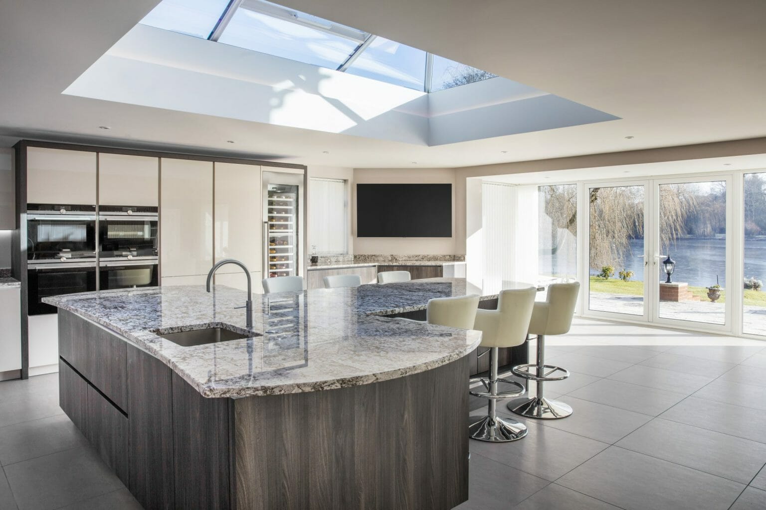 Caruba Elm and Gloss Kitchen | Ashley Jay Kitchens