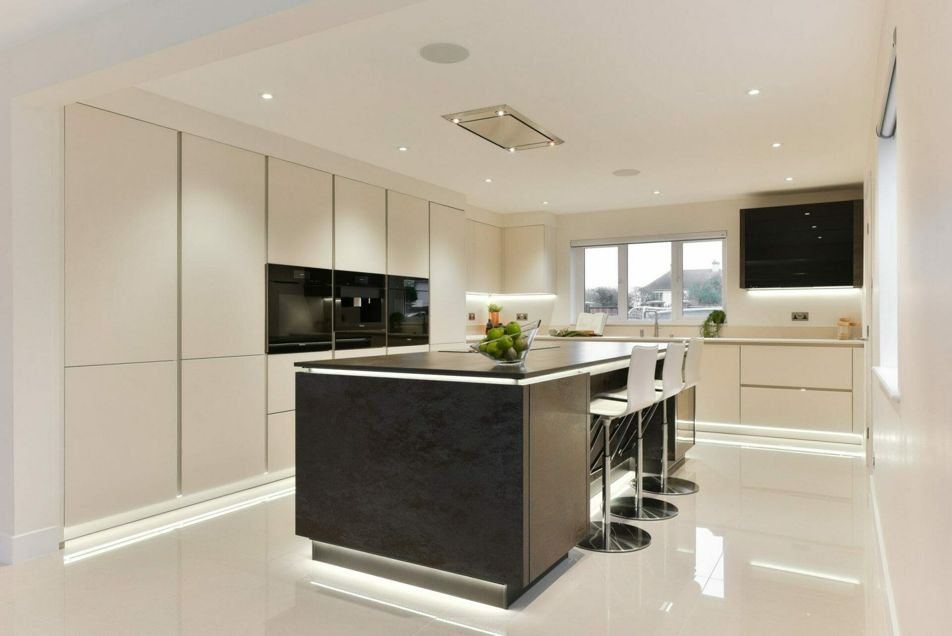 Sleek Ceramic Door Kitchen | Ashley Jay Kitchens