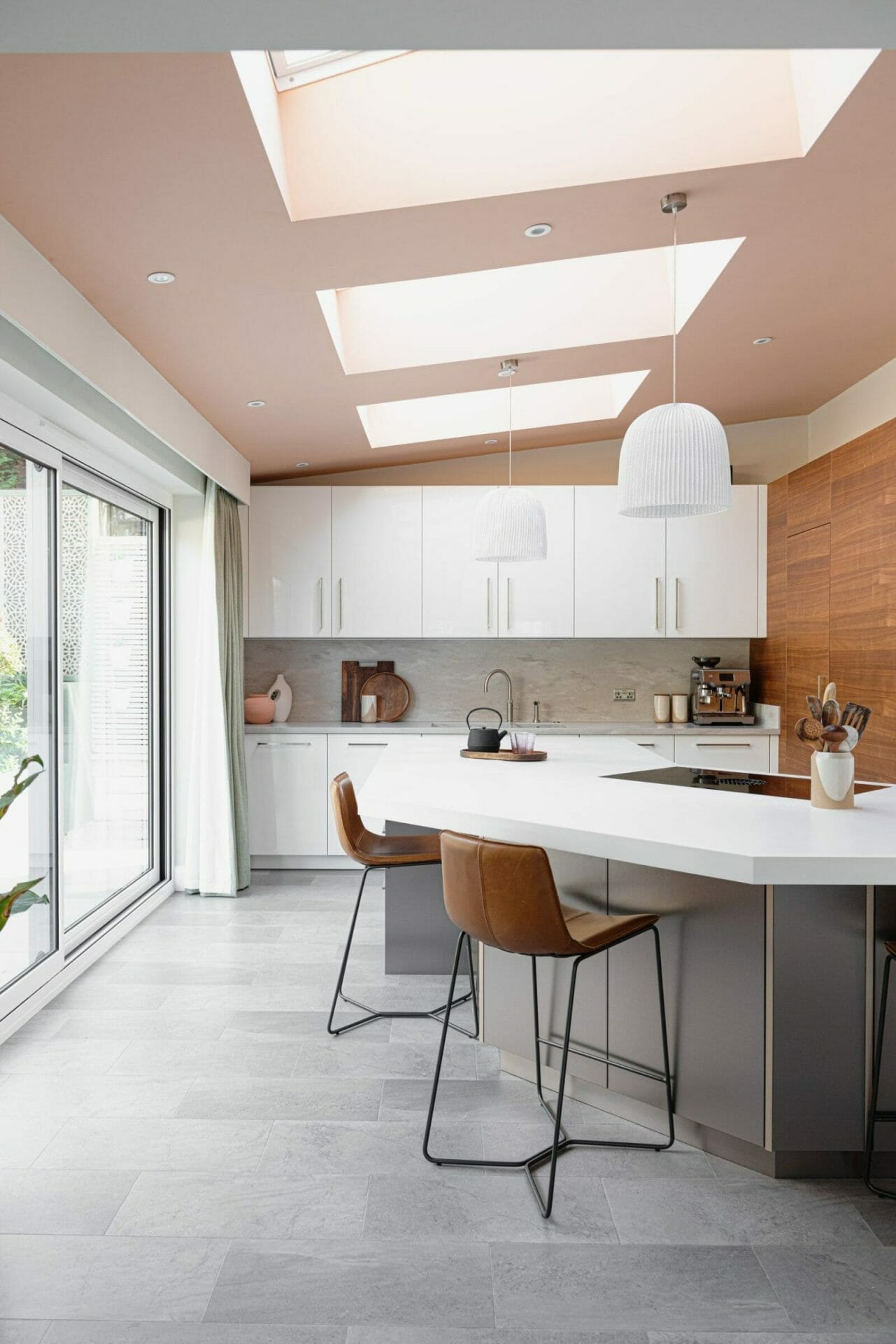 Modern Kitchen with Walk-In Pantry | Ashley Jay Kitchens