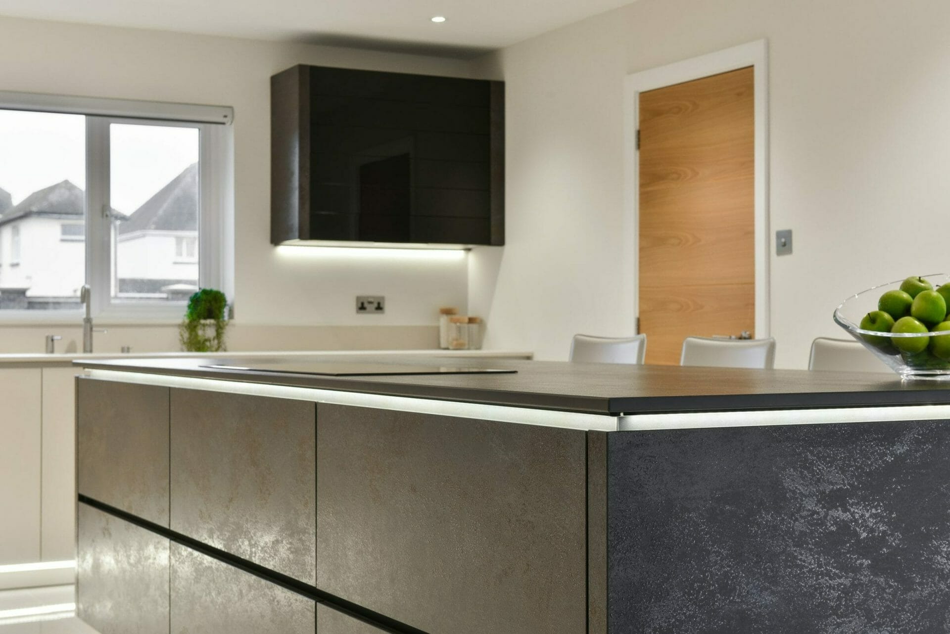 Sleek Ceramic Door Kitchen | Ashley Jay Kitchens